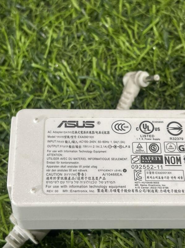 【金霖】【二手原廠變壓器】ASUS EXA0901XH 圓頭 19V/2.1A 贈米老鼠線，店保10天，含稅 | 露天市集 | 全台最大的網路購物市集