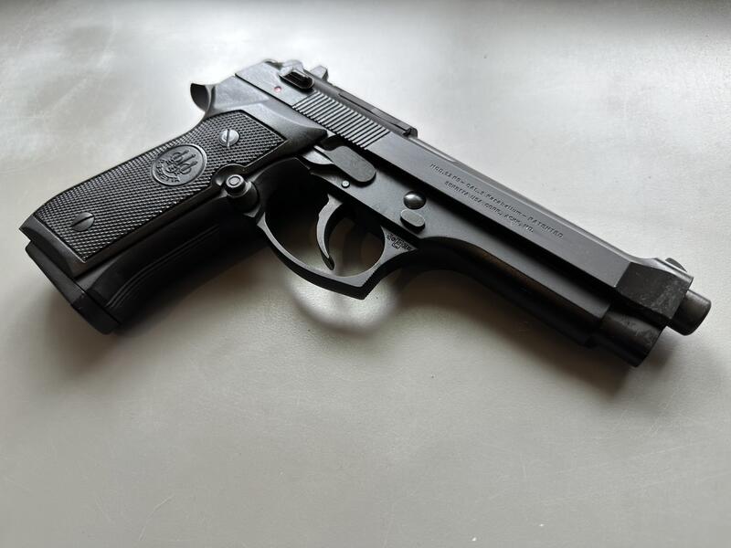 ^^上格生存遊戲^^極限量KWA /KSC Beretta 92 經典ITALY義大利碳鋼黑版套件組/成槍 | 露天市集 | 全台最大的網路購物市集