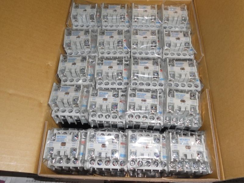 日本三菱 SD-Q11 DC24V 電磁接觸器 UQ-AX2 補助接點 1NO 1NC | 露天市集 | 全台最大的網路購物市集