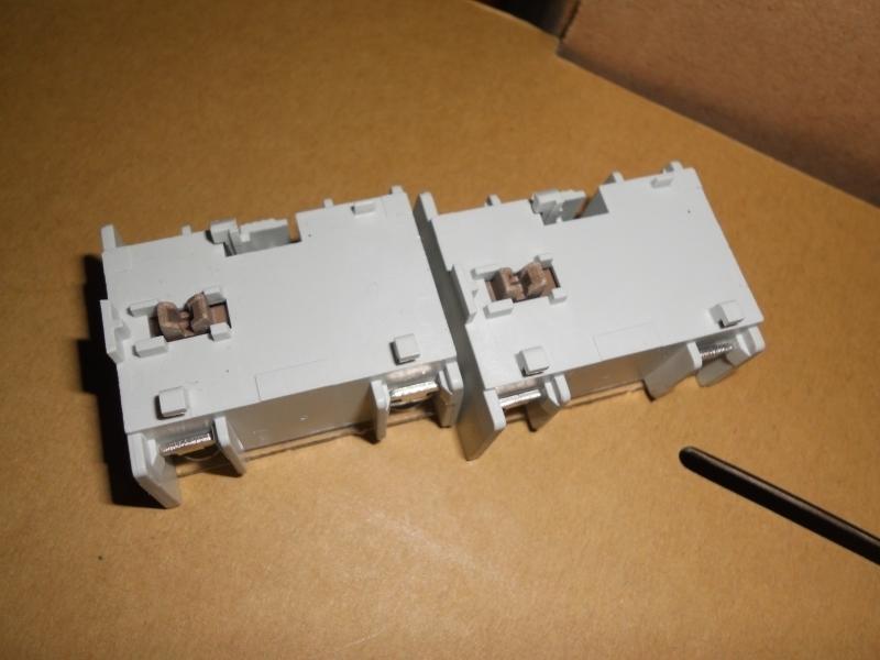 日本三菱 SD-Q11 DC24V 電磁接觸器 UQ-AX2 補助接點 1NO 1NC | 露天市集 | 全台最大的網路購物市集