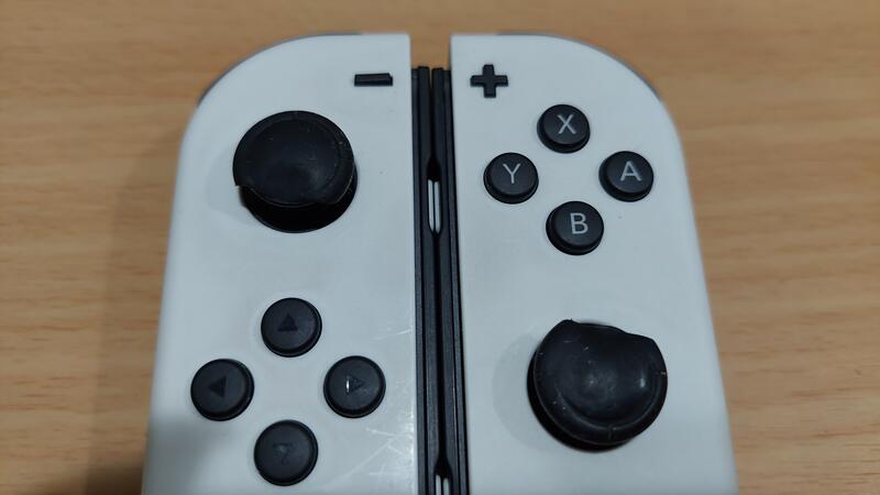 (兩片免運費)NS Switch Joy-Con oled版主機 白色 左右手控制器 雙手把(無腕帶) 直購價1000 | 露天市集 | 全台最大的網路購物市集