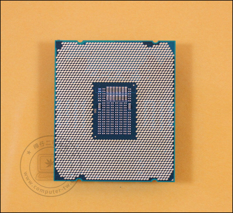 【樺仔中古電腦 】Intel XEON W-2135 正式版CPU 6核12線呈 處理器 LGA 2066 | 露天市集 | 全台最大的網路購物市集