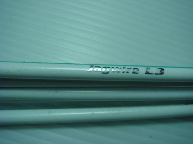 (動力方程式單車)Jagwire L3 5mm 白/綠雙色剎車外殼(410MM) 1條 10元含單銅套 | 露天市集 | 全台最大的網路購物市集