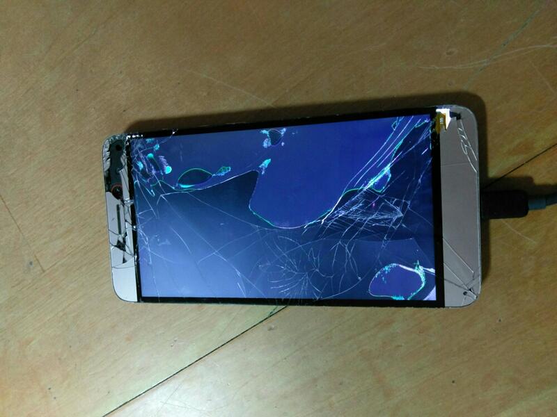 樂視 2 Pro LeX620 智慧手機，可充電，可開機， 螢幕破， 商品如圖，零件機販售，售出不退 | 露天市集 | 全台最大的網路購物市集