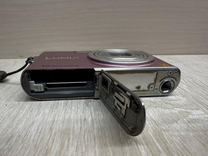 Panasonic LUMIX DMC-FX65 數位相機 二手數位相機 二手零件機 無法使用 （零件機出售） | 露天市集 | 全台最大的 ...
