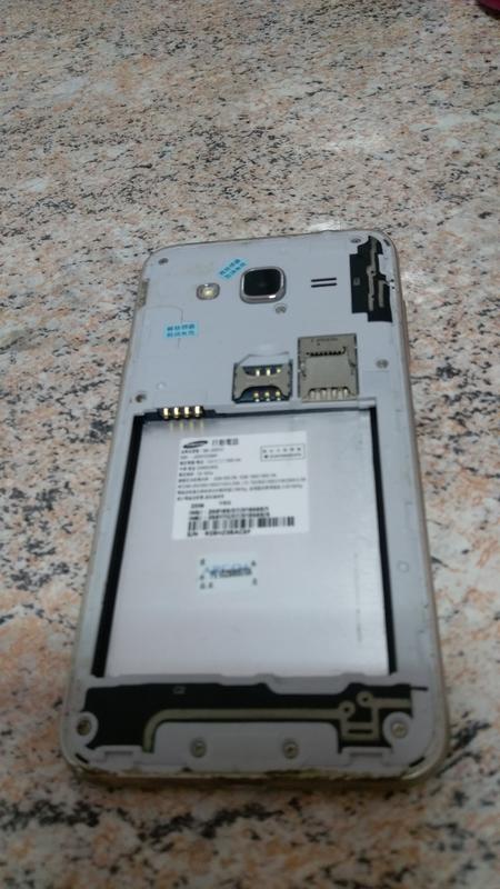 Samsung Galaxy J2(SM-J200Y) 可充電.可開機.螢幕破.商品如圖.零件機販售.售出不退 | 露天市集 | 全台最大的 ...