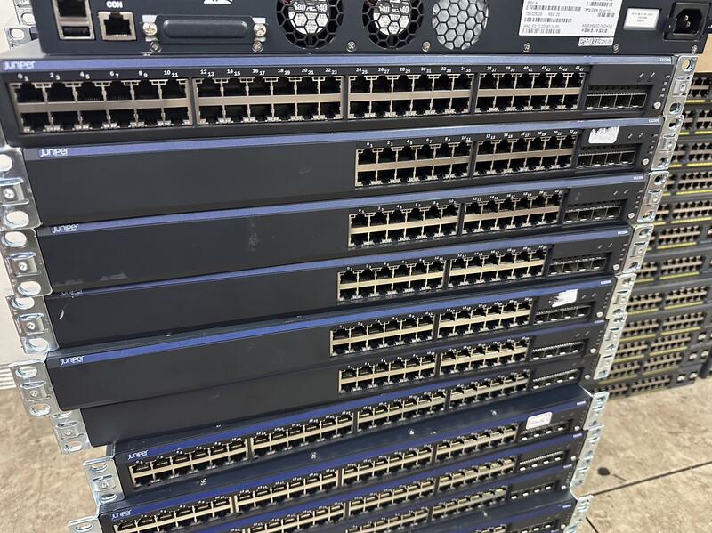 ☆Juniper☆ EX2200 24T-4G 24port 網路交換器 | 露天市集 | 全台最大的網路購物市集