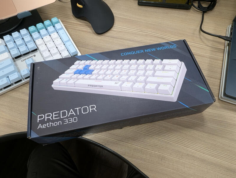 Predator Aethon 330 Gaming Keyboard (TKL60%) 電競機械鍵盤(潮競白) 青軸 | 露天市集 | 全台 ...