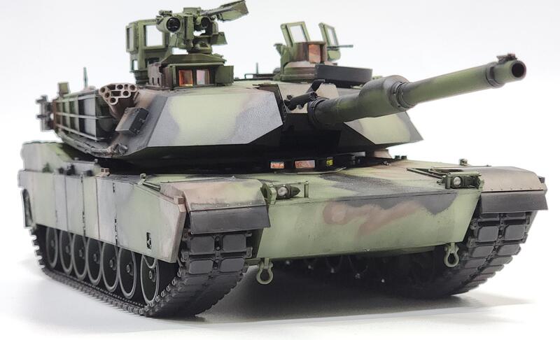 (代售~接單訂作) 國軍 1/35 M1A2T 主力戰車 (玻璃/壓克力框另購~) | 露天市集 | 全台最大的網路購物市集