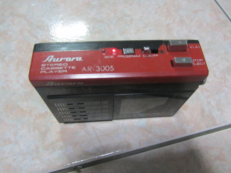 不知名日制老式收音機隨身聽AR-3005 只能聽電台(故障)(B) | 露天市集 | 全台最大的網路購物市集