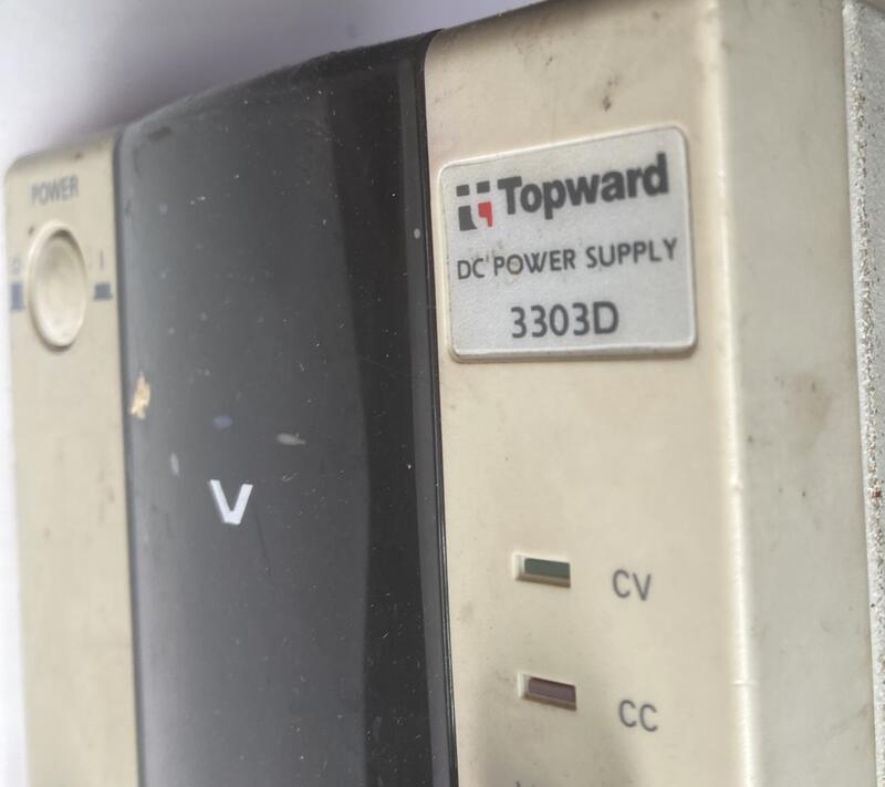 二手故障TOPWARD 3303D 電源供應器(上電有反應但無法使用狀況如圖當銷帳零件品 | 露天市集 | 全台最大的網路購物市集