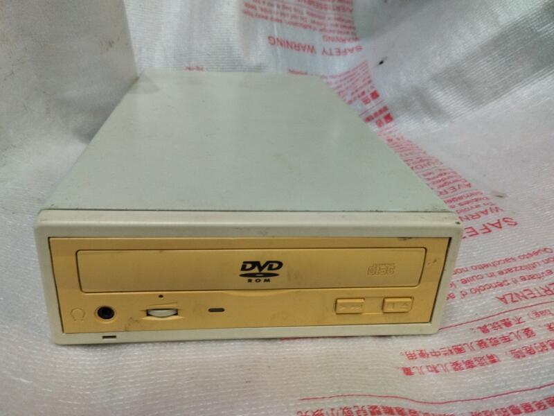 25pin AV外接式 DVD光碟機 沒附其他線材傳輸線 露天二手3C大賣場“現貨品號 23335 | 露天市集 | 全台最大的網路購物市集