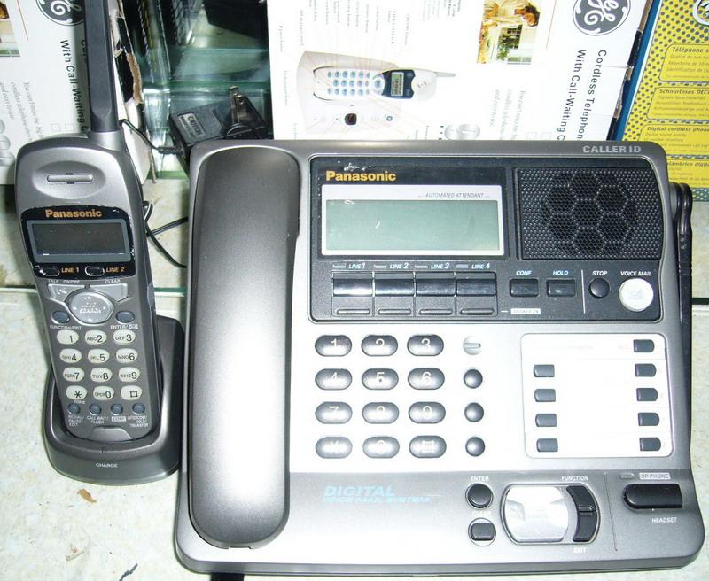 【通訊顧問】Panasonic KX-TG4000B國際牌2.4GHz,答錄無線電話, 4外線 總機系統,單母機 | 露天市集 | 全台最大的 ...