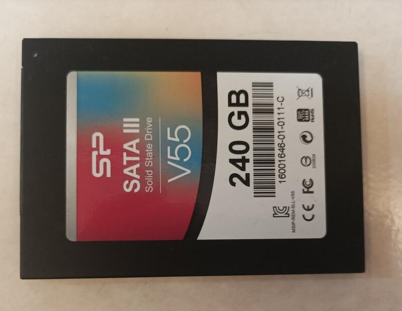 SP-SSD-240GB_只用255 小時左右_SATA (型號:SPCC Solid State _2.5"_有測圖) | 露天市集 | 全台最大的網路購物市集