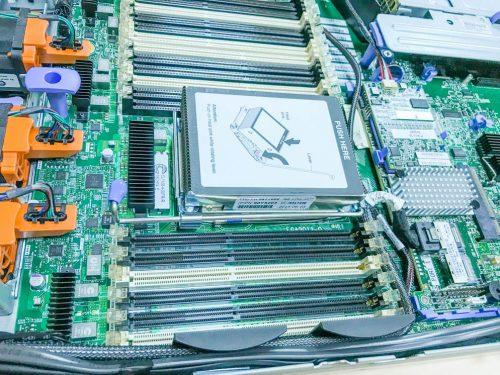 IBM System x3550 M4 帶12核心 CPU 準系統 Server | 露天市集 | 全台最大的網路購物市集