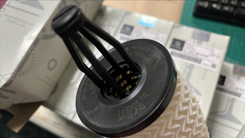 賓士 A2761800009 機油芯（W221/W222/W166/GLS/GLK) | 露天市集 | 全台最大的網路購物市集