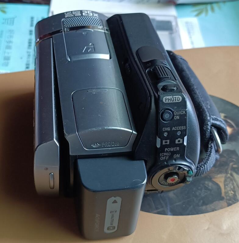 SONY索尼DCR-SR85硬碟式60GB數位攝影機~單機+1電池 ~ 二手 | 露天市集 | 全台最大的網路購物市集