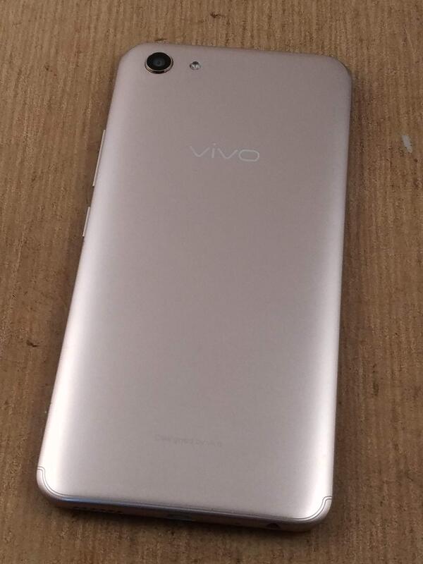 VIVO Y81 3GB/32GB 香檳金 1808 支援VoLTE | 露天市集 | 全台最大的網路購物市集