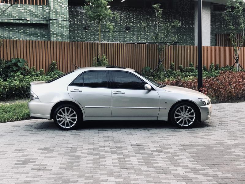 is200 內外如新 全額貸款 0931-074-207 鄭先生 | 露天市集 | 全台最大的網路購物市集