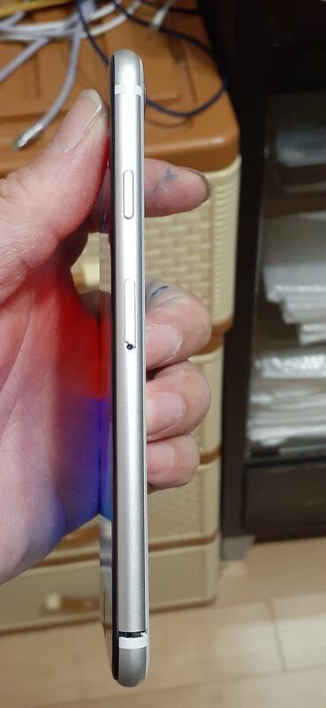 蘋果 APPLE iPhone SE2 (A2296) 128G A13 4.7吋 手機原本功能都正常使用帳號也已登出 | 露天市集 | 全台最大的網路購物市集