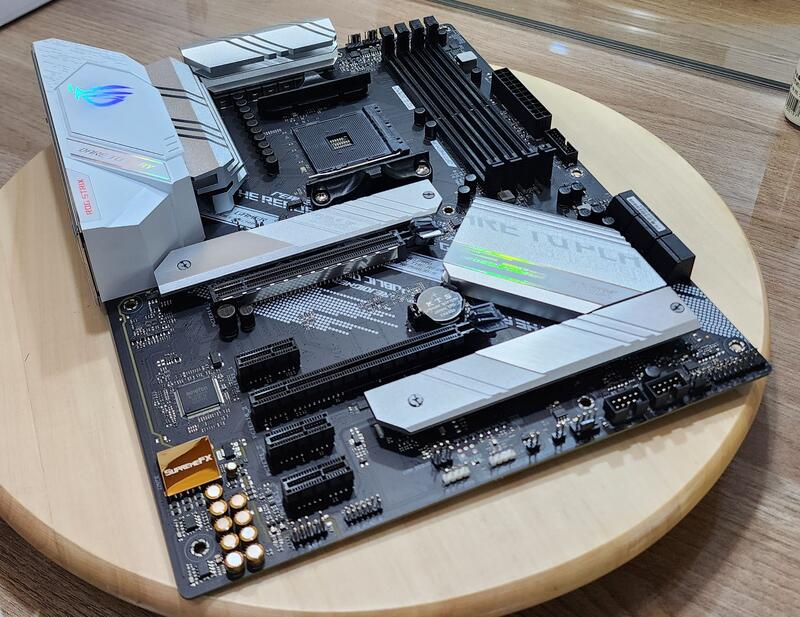 【免運】保內盒裝美品 ASUS ROG STRIX B550-A GAMING AM4 Ryzen 主機板 | 露天市集 | 全台最大的網路購物市集