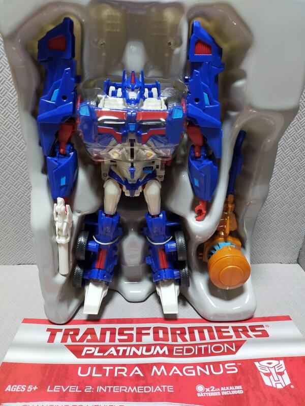變形金剛~PRIME:馬格斯.ULTRA MAGNUS.TFP.領袖之証.RID.蛇年限定.PLATINUM.白金版 | 露天市集 | 全台最 ...