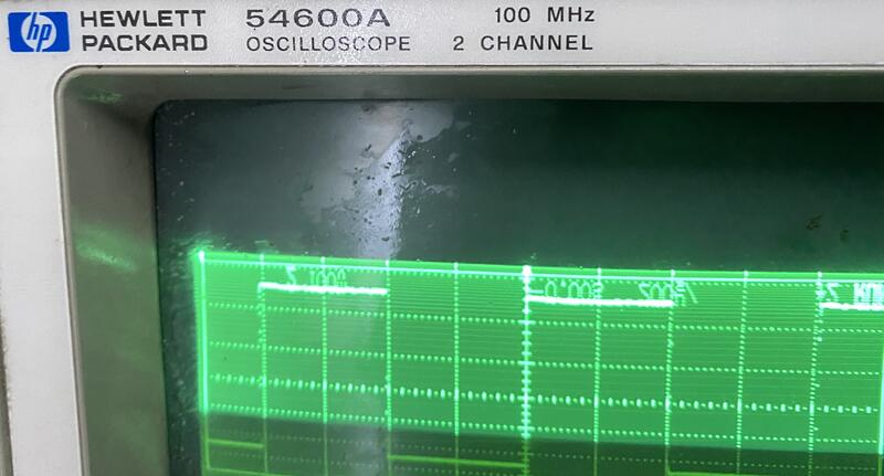 二手市面稀少HP 54600A 雙通道100 MHz 數位示波器(自我測試有反應狀況如圖歡迎自取測試 | 露天市集 | 全台最大的網路購物市集