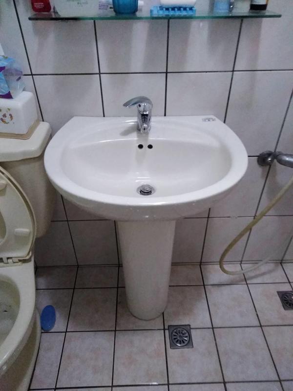 大鯊魚水電廣場】CAESAR 凱撒 L2220S／B260C 面盆配長瓷腳 洗臉盆 面盆 | 露天市集 | 全台最大的網路購物市集