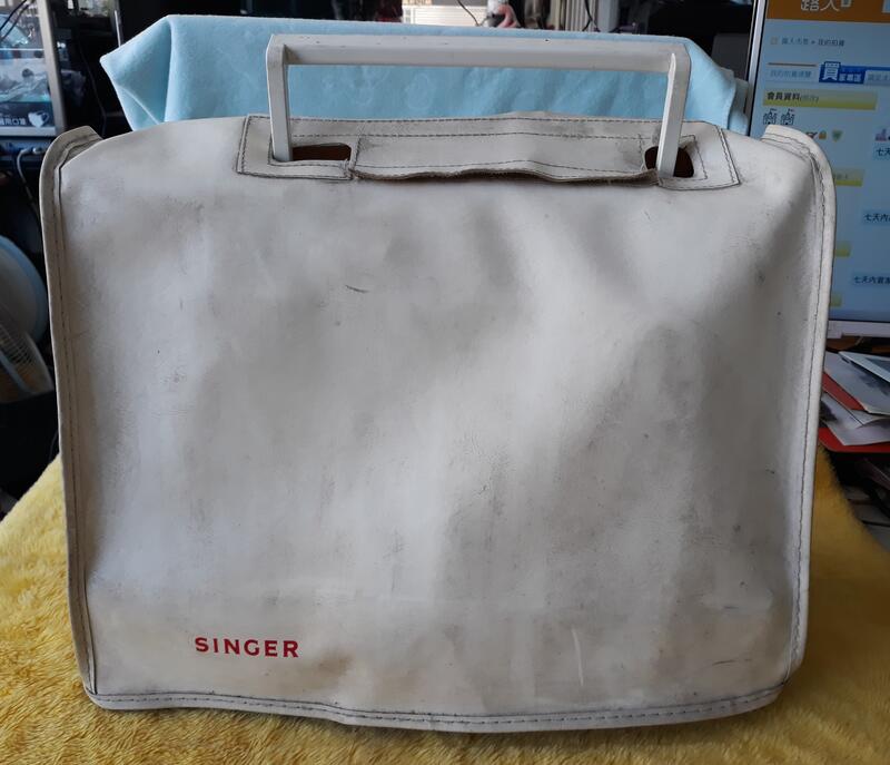 (董)故障品~勝家 SINGER 9015 桌上型裁縫機~原正常使用/目前燈會亮不會動/重8.5KG~ | 露天市集 | 全台最大的網路購物市集