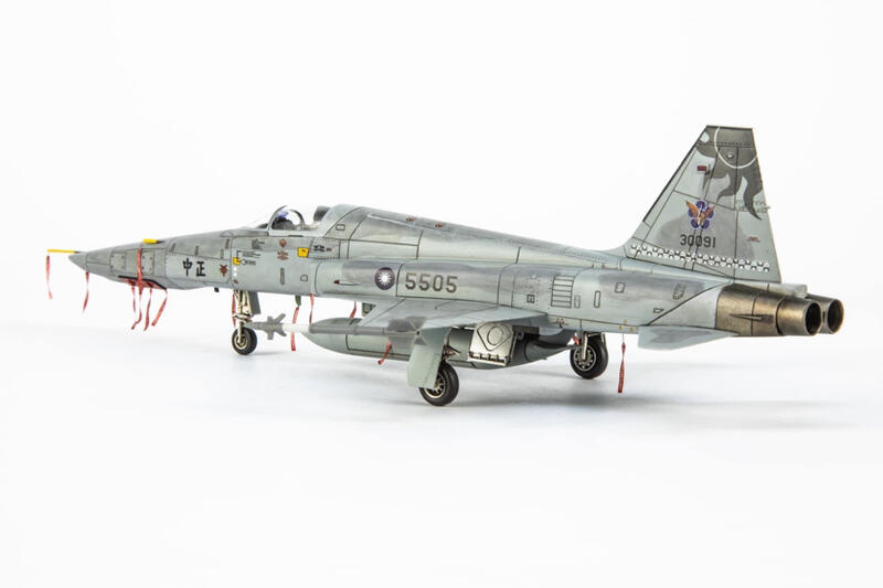 夢模型 1/72 國軍版 永遠的虎嘯F-5E ／RF5E ／F-5F三架套裝 | 露天市集 | 全台最大的網路購物市集