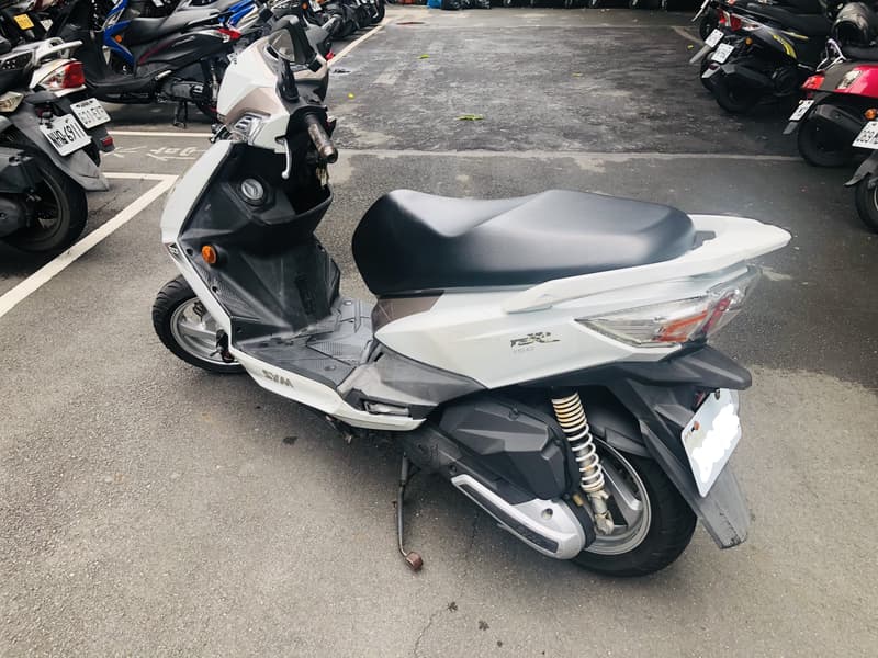 售自用SYM FIGHTER 六代150雙碟好騎 | 露天市集 | 全台最大的網路購物市集