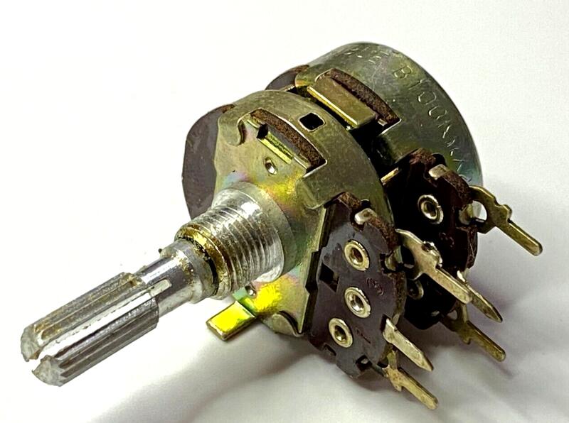 日本 NOBLE B-100K x 2 2層碳膜可變電阻 VR 1顆1標 | 露天市集 | 全台最大的網路購物市集