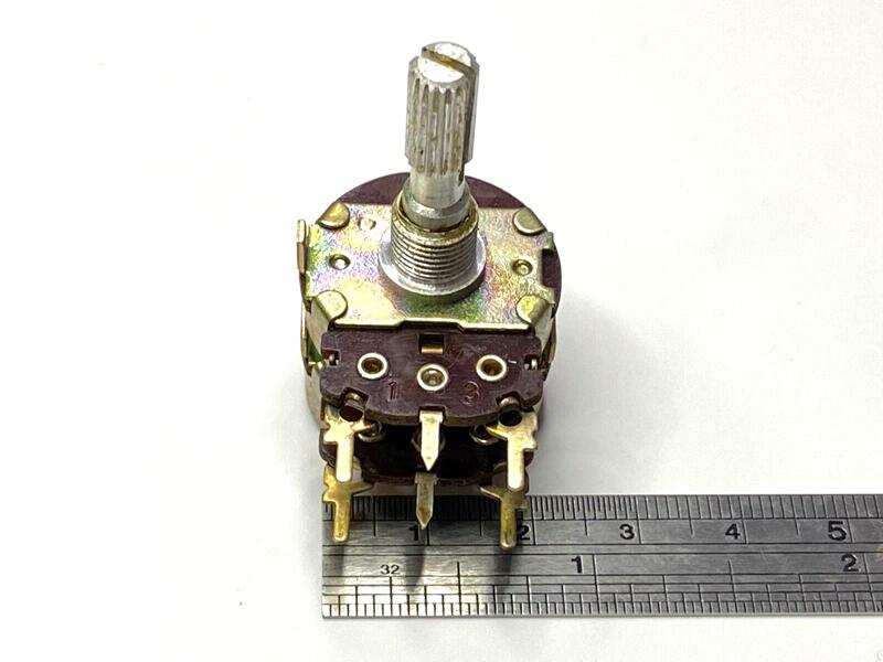 日本 NOBLE B-100K x 2 2層碳膜可變電阻 VR 1顆1標 | 露天市集 | 全台最大的網路購物市集