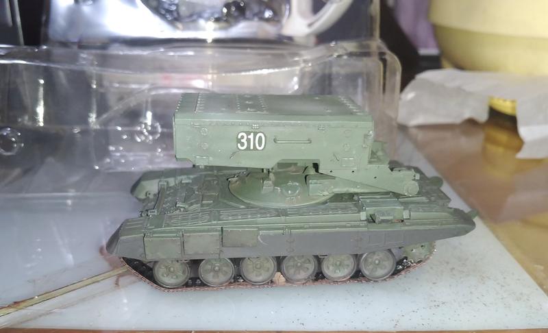 Modelcollect TOS-1A rocket launchers自走火箭炮 | 露天市集 | 全台最大的網路購物市集