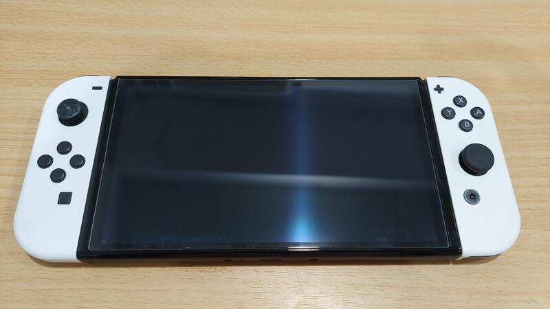 (二手主機)ns switch OLED版主機 單螢幕 +白色左右手 8成8新 (注意說明) 直購價5900 | 露天市集 | 全台最大的網路購物市集
