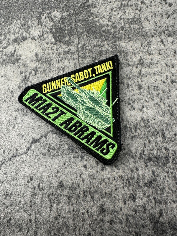 Gunner, Sabot, Tank「M1A2T Abrams」臂章，採特殊紫外線反光繡線，數量稀有請把握 | 露天市集 | 全台最大的網路購物市集