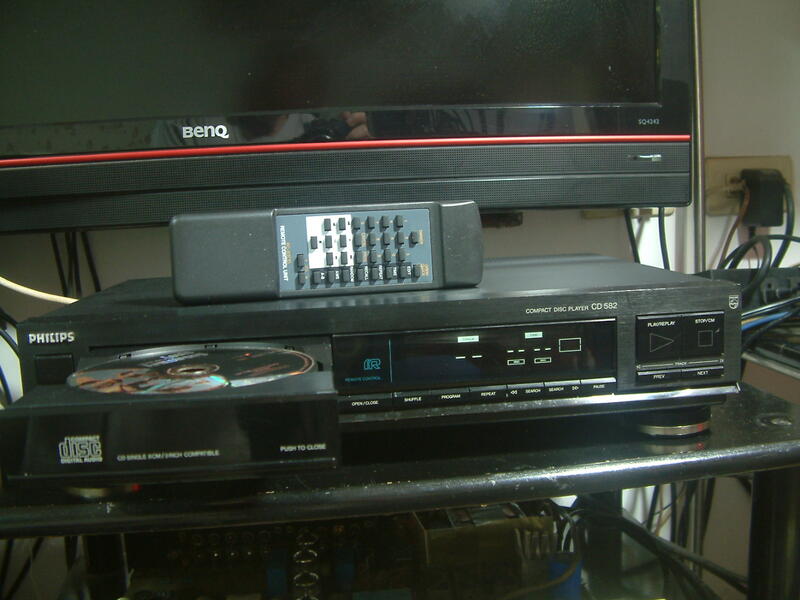 中古PHILIPS CD-582播放機 CDM-4 TDA1541A 功能正常,附遙控器 | 露天市集 | 全台最大的網路購物市集