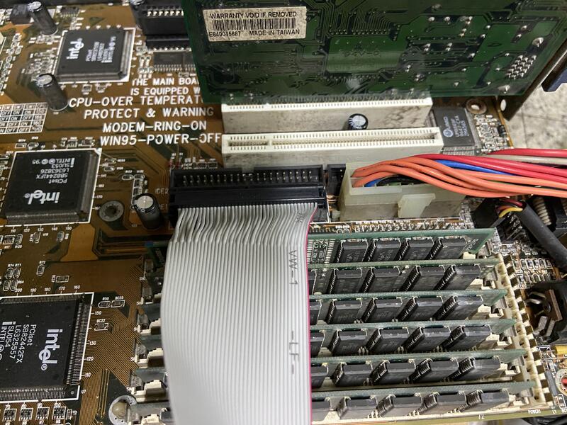 Pentium Pro Socket 8 主機板+CPU+記憶體 GA686FX | 露天市集 | 全台最大的網路購物市集