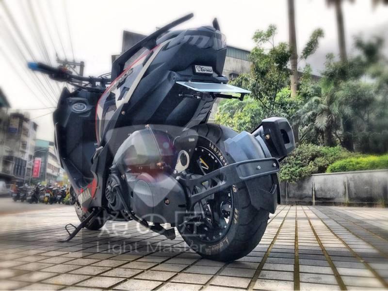 駿馬車業 燈の匠 FORCE/SMAX專用 類MT-09後土除 $1980 免運費 | 露天市集 | 全台最大的網路購物市集