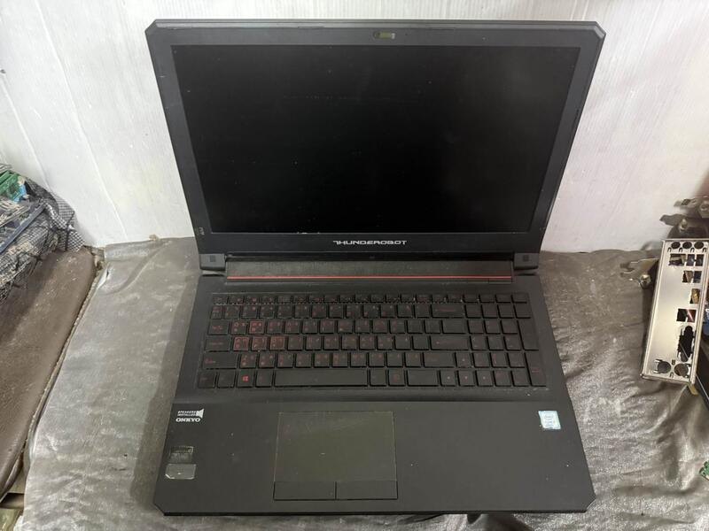 故障品Lutec遠翰(NBF5文)TF G150T-B1 15.6吋i7-6700HQ筆記型電腦***無法開機*** | 露天市集 | 全台最 ...