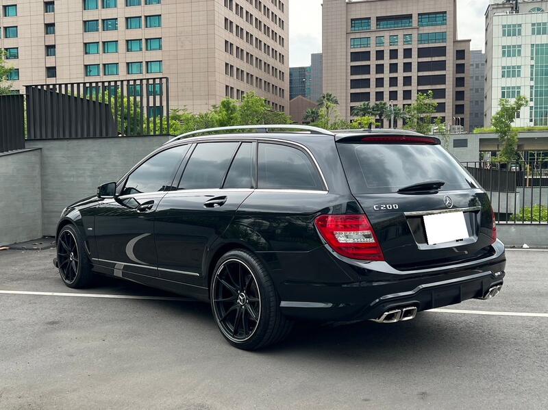 Benz S204 C200 Estate 超大空間+小改裝 | 露天市集 | 全台最大的網路購物市集