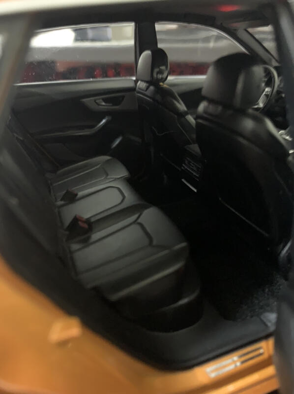 【E.M.C】1:18 1/18 Norev Audi Q8 2018 金屬模型車 | 露天市集 | 全台最大的網路購物市集