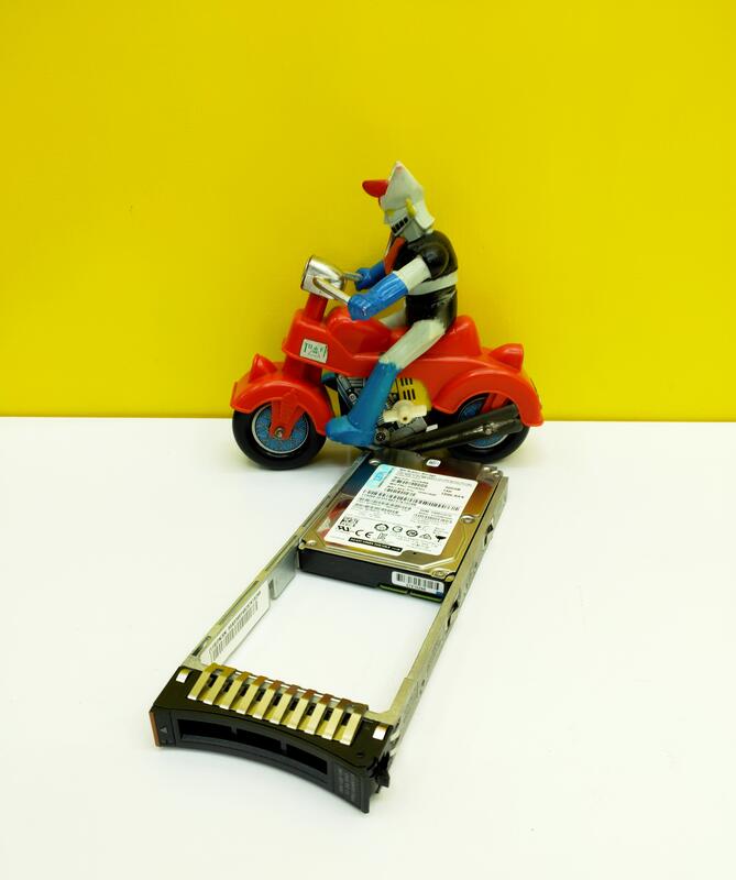 IBM 00AR324 SAS 2.5吋 12G 15K 300GB For V7000 Gen2 | 露天市集 | 全台最大的網路購物市集