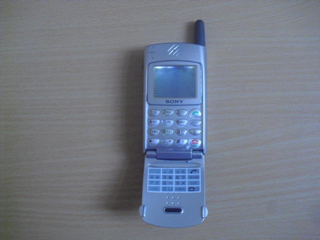 ※隨緣※已絕版 SONY CMD-Z28【僅供收藏】復古風潮/原汁原味/特價商品/空機簡配/實拍如圖．一組價3999元 | 露天市集 | 全台 ...