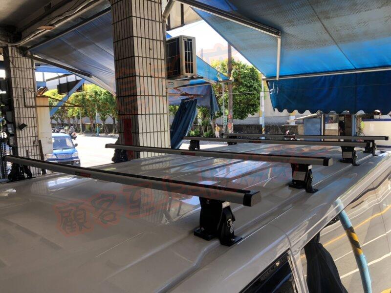 【小鳥的店】福斯 T5 原廠預留孔快克 橫桿 行李架 車頂架 附認證 裝四隻 | 露天市集 | 全台最大的網路購物市集