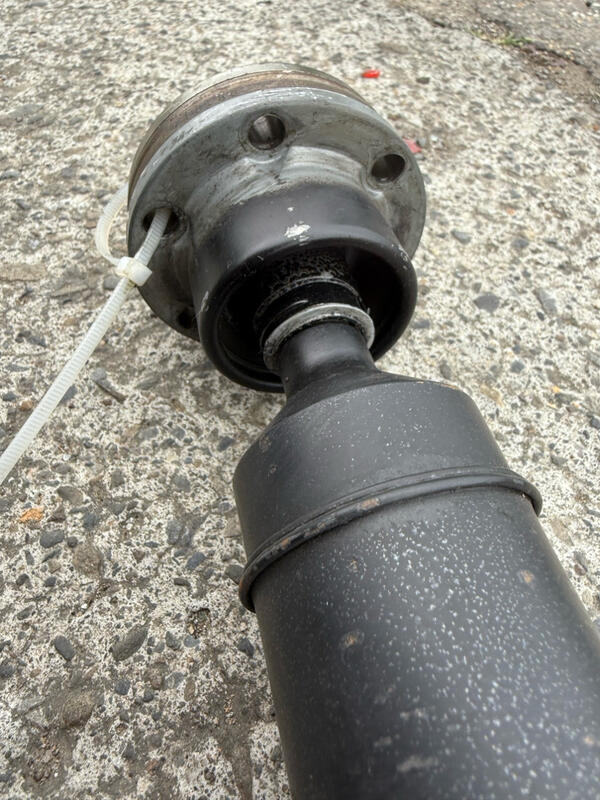 大坡 Volvo XC90 2.9 T6 03-06 中央傳動軸 Propeller Shaft 30735027 | 露天市集 | 全台最大 ...