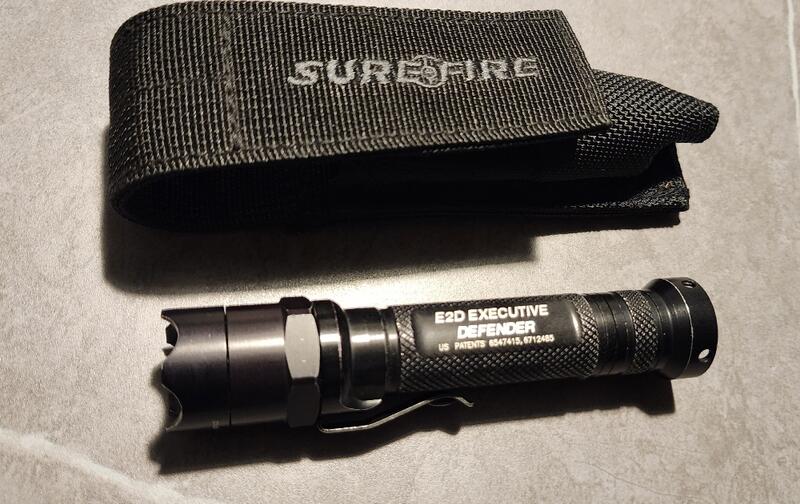 Surefire 經典E2D Executive Defender 戰術攻擊手電筒 | 露天市集 | 全台最大的網路購物市集