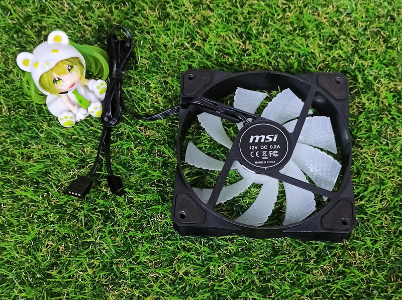 PC傢俬:微星MSI 12V 0.2A 12公分 RGB散熱風扇 PWM 小4PIN | 露天市集 | 全台最大的網路購物市集