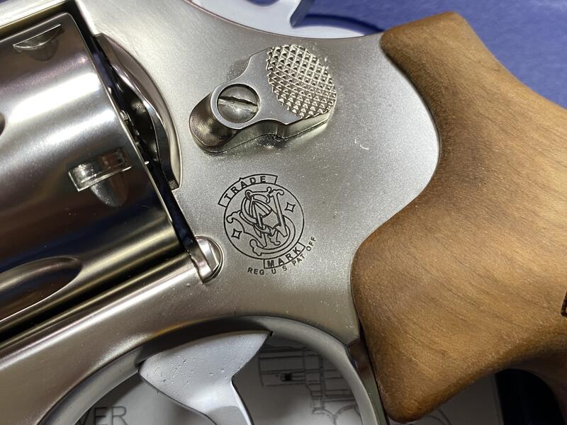 {凱璿 生存遊戲專賣店} 現貨 ARES S&W M686 2吋 全金屬 胡桃木握把 CO2左輪 刻字版 免運費 | 露天市集 | 全台最大的 ...