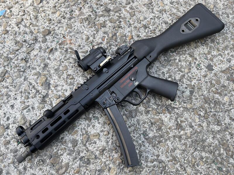 真品 UTG PRO MP5 Monolithic 護木 M-LOK 黑色 FOR VFC MP5A4 GBB 瓦斯槍 | 露天市集 | 全台 ...